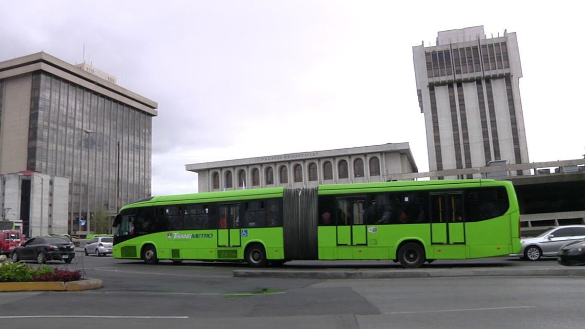 Cuánto cuesta un bus articulado en Colombia